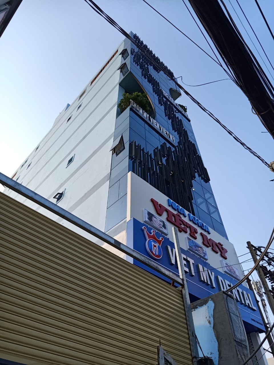 Công trình nha khoa Việt Mỹ tại TpHCM - Thịnh Phát Window